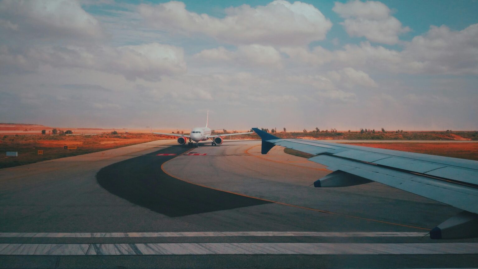 Why Do People Clap When the Plane Lands? – FlightRefunder